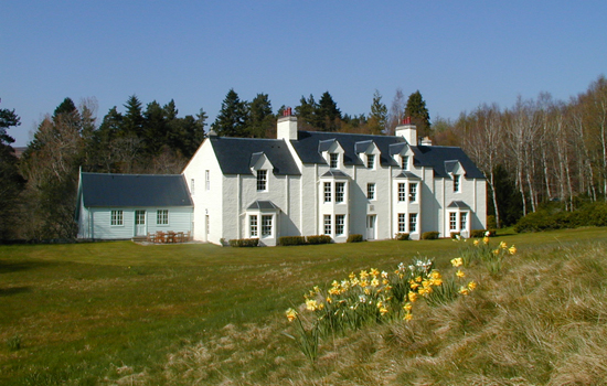 Kindrochet Lodge | Perthshire | Cozy Haven | Sleeps 16